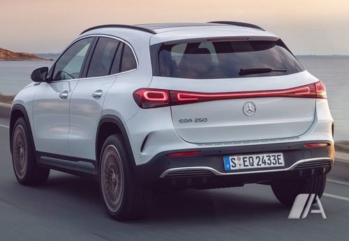 MERCEDES-BENZ EQA 300 4matic 5p 2025 | Ficha técnica, precio y medidas ...