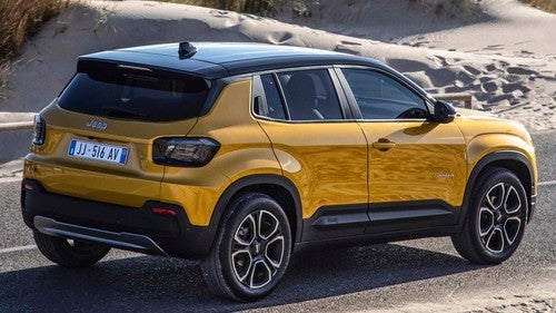JEEP Avenger BEV Altitude 4x4, SUV o pickup de nuevo en