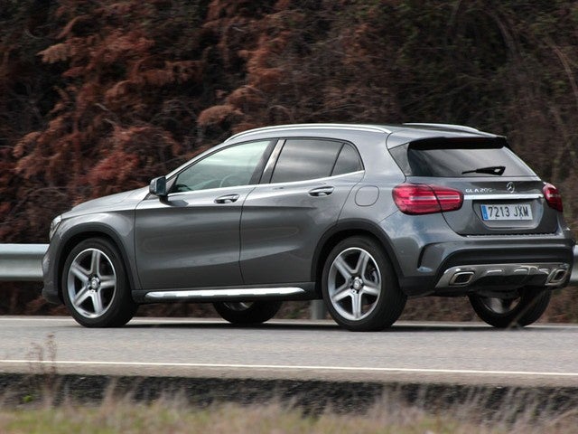 Prueba del Mercedes GLA 200d con paquete AMG | Autocasión