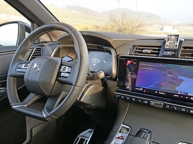 Prueba del DS7 HDi 180 CV Opera 2018 | Autocasión