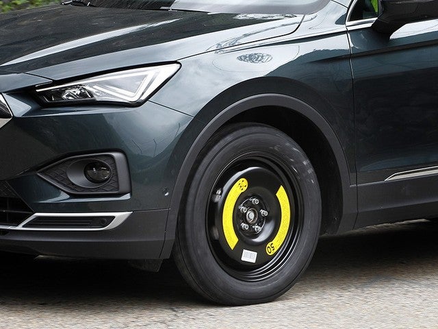 VÍDEO PRÁCTICO | Cómo cambiar la rueda de repuesto | Autocasión