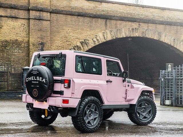 Jeep Wrangler de Kahn Automobiles: rosa por fuera, rudo por dentro ...