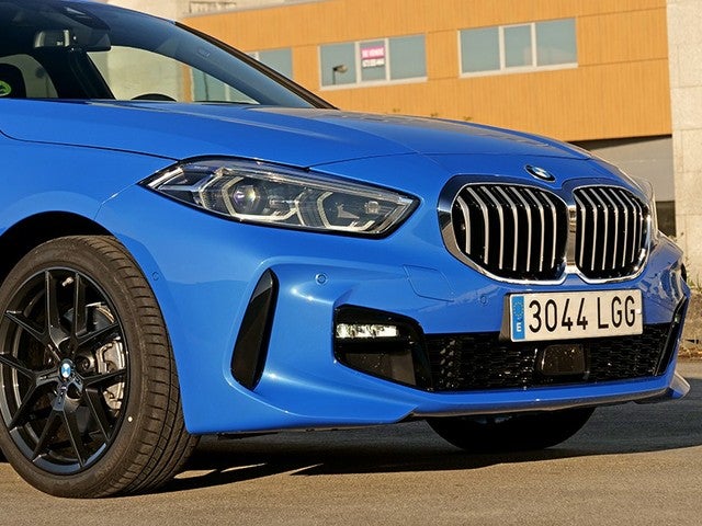 Prueba del BMW 118d 2020: ¿mejor delantera? | Autocasión