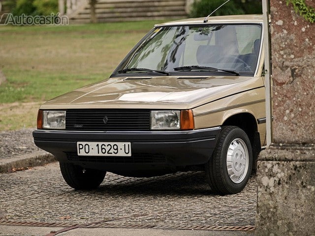 VÍDEO| Probamos el Renault 9 GTD, el diésel más vendido | Autocasión
