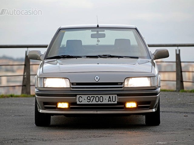 Coches míticos: Renault 21 TXE, el Coche Fantástico para familias ...