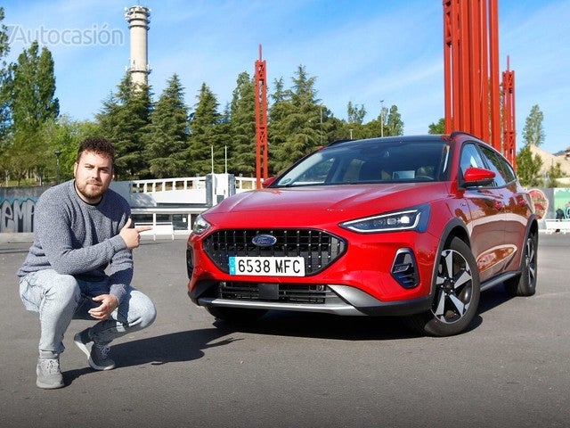 VÍDEO | Prueba del renovado Ford Focus Active 2023: anti-SUV | Autocasión