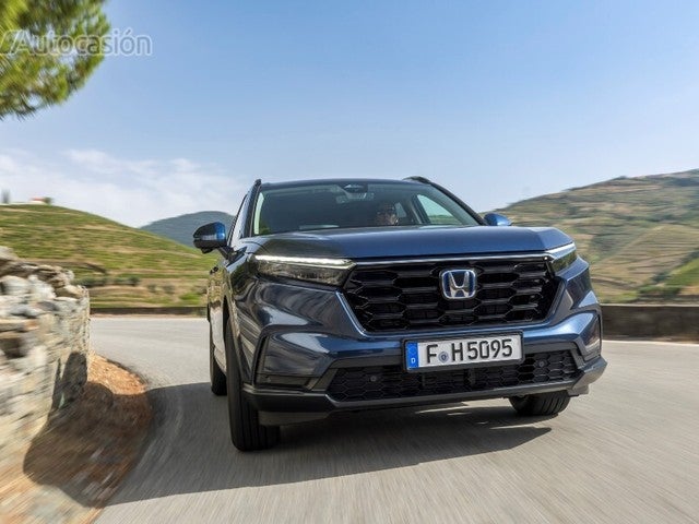 Primera prueba del Honda CR-V 2024: llega el primer PHEV de Honda a Europa | Autocasión