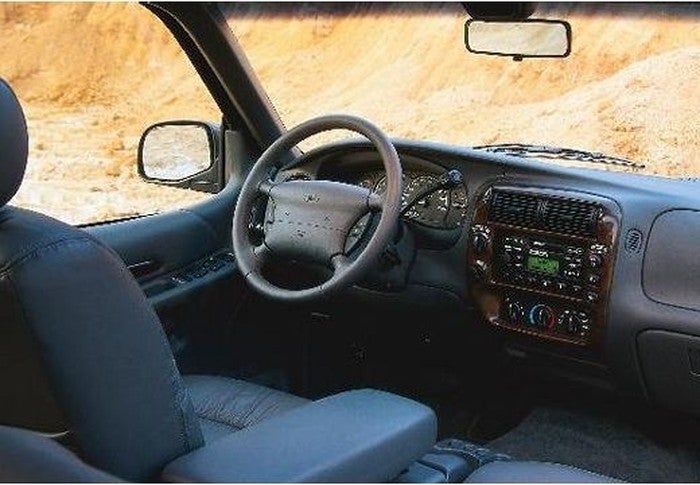 FORD Explorer XLT 4x4 Aut. 4p 1997 | Ficha técnica, precio y medidas ...