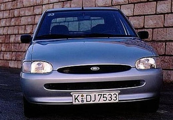 FORD Escort 1.8i 16v XRI 5p 1997 | Ficha técnica, precio y medidas ...
