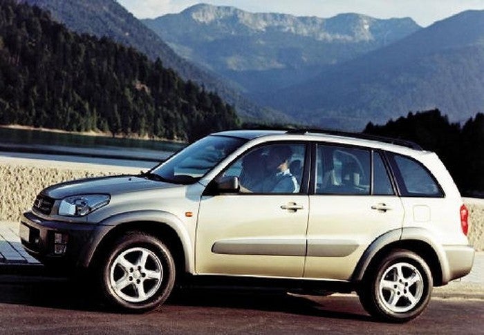 TOYOTA RAV-4 2.0 D4-D Luna 5p 2001 | Ficha técnica, precio y medidas ...
