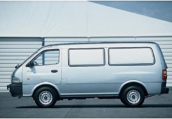 KIA Pregio 2.5 3 Van 4p 2002 | Ficha técnica, precio y medidas | Autocasión