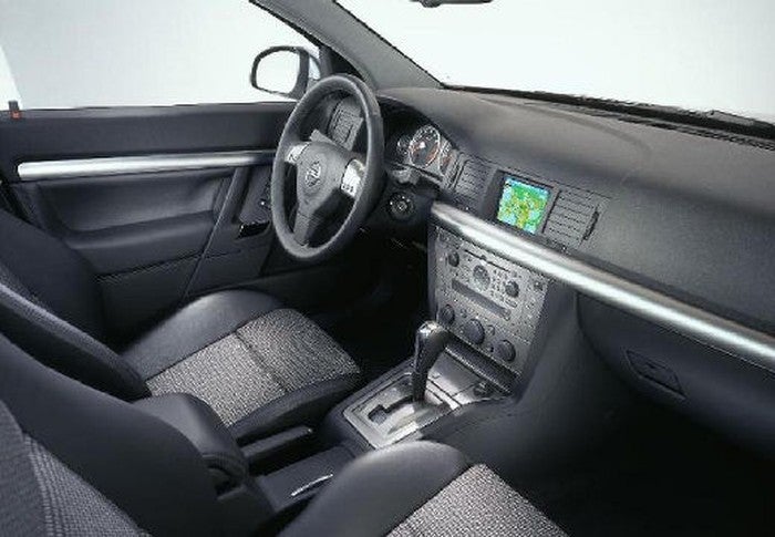 OPEL Signum 3.2 V6 24v Design 5p 2004 | Ficha técnica, precio y medidas ...