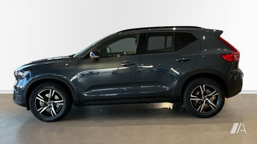 VOLVO XC40 (2025) - 41.500 € en Granada