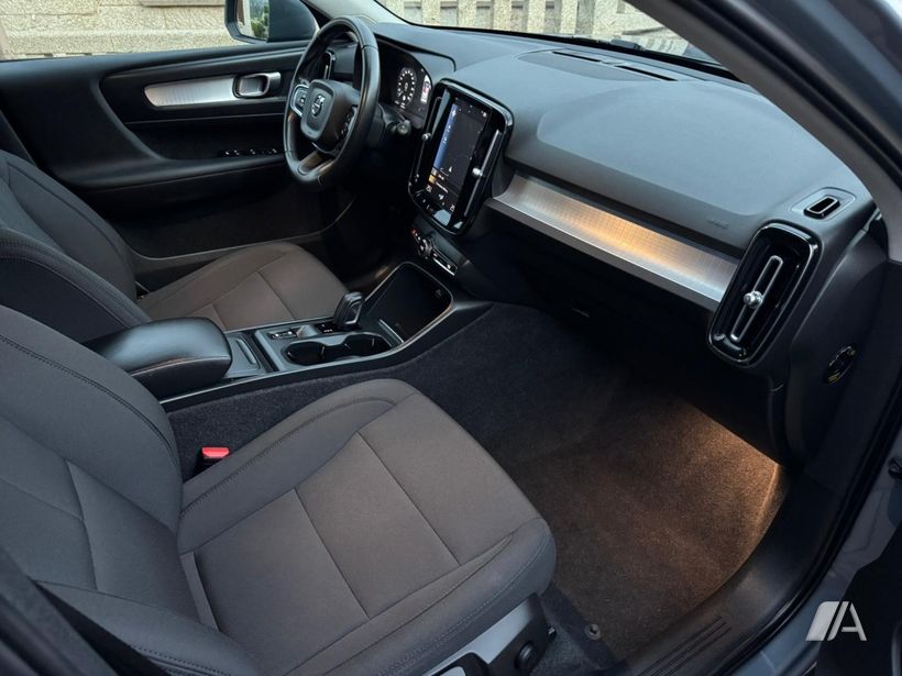 VOLVO XC40 (2021) - 23.990 € en Pontevedra