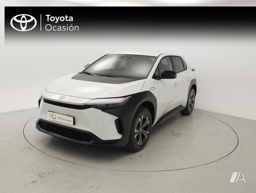 TOYOTA bZ4X (2024) - 35.360 € en Barcelona