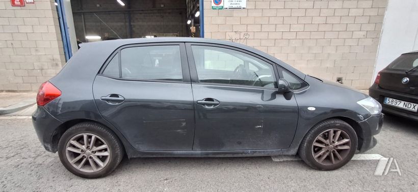 TOYOTA Auris (2010) - 5.000 € en Tarragona