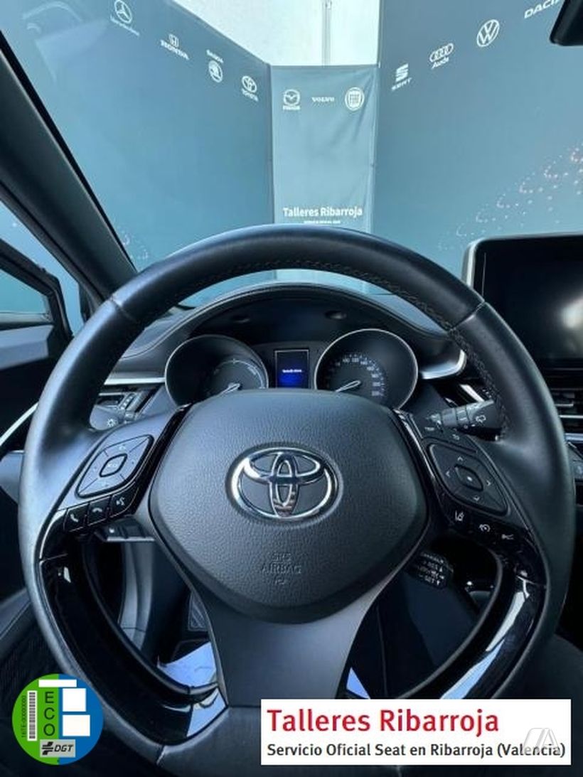 TOYOTA C-HR (2019) - 21.390 € en Valencia