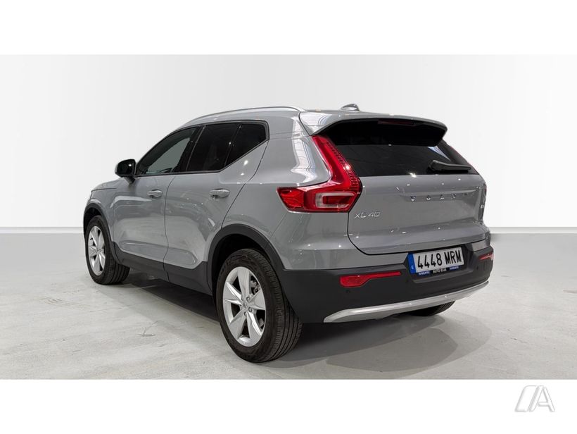 VOLVO XC40 (2024) - 34.900 € en Madrid