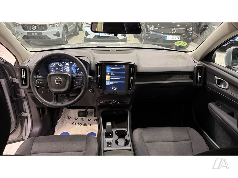 VOLVO XC40 (2024) - 28.900 € en Madrid
