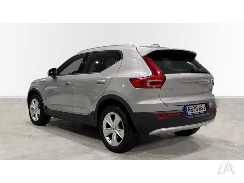 VOLVO XC40 (2024) - 34.900 € en Madrid
