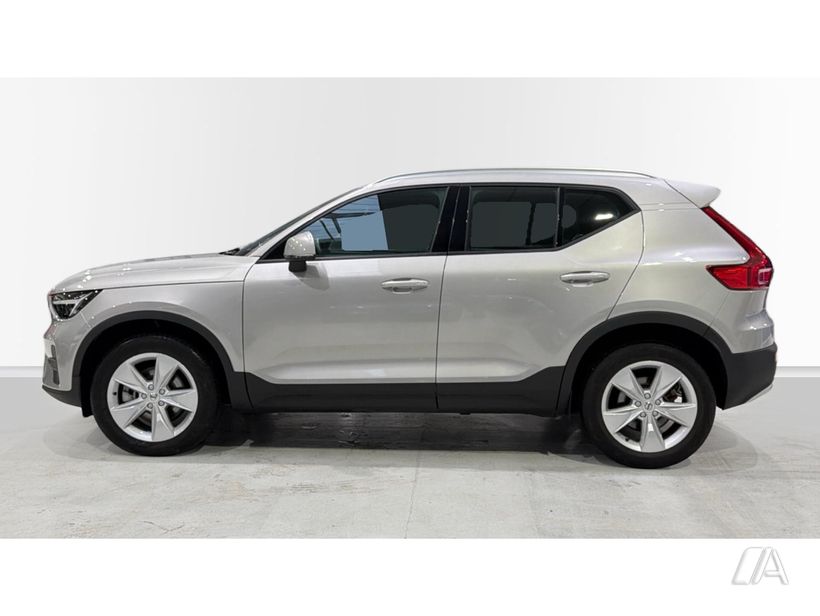 VOLVO XC40 (2024) - 34.900 € en Madrid