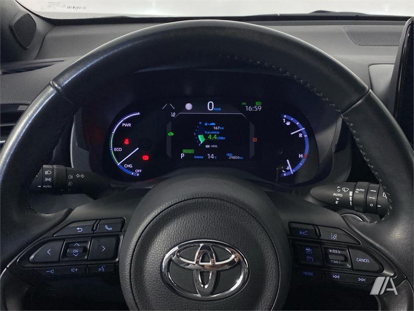 TOYOTA Yaris Cross (2022) - 23.290 € en Barcelona