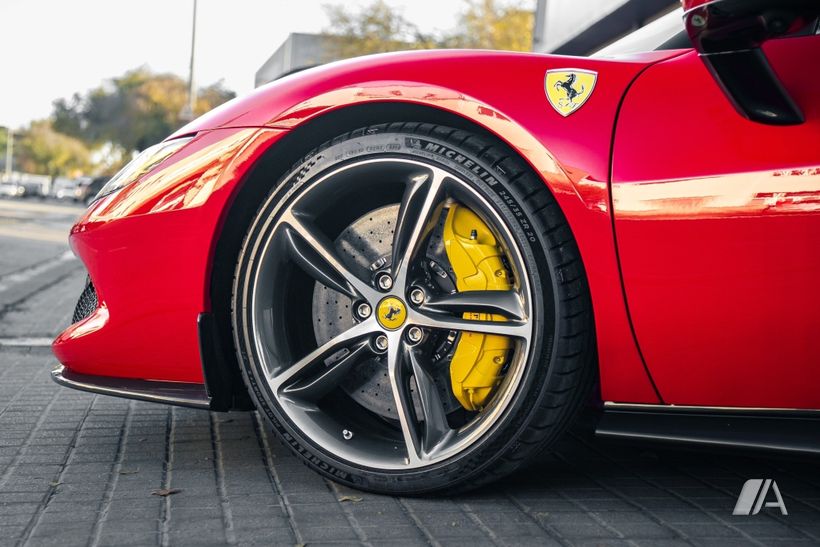 FERRARI 296 GTB (2024) - 333.599 € en Barcelona