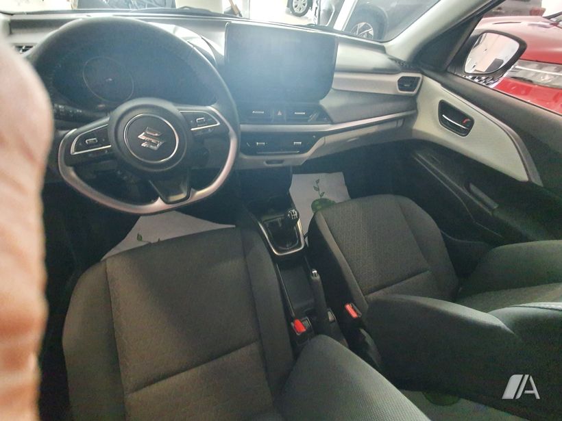 SUZUKI Swift 1.2 Mild Hybrid S3 Pequeño nuevo en Cantabria