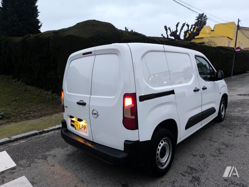 OPEL Combo N1 (2021) - 8.600 € en Barcelona