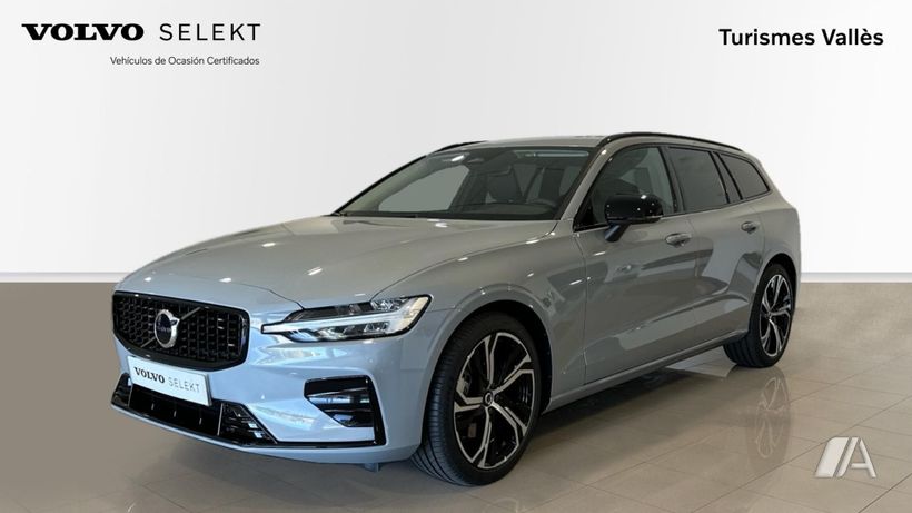 VOLVO V60 (2024) - 44.900 € en Barcelona