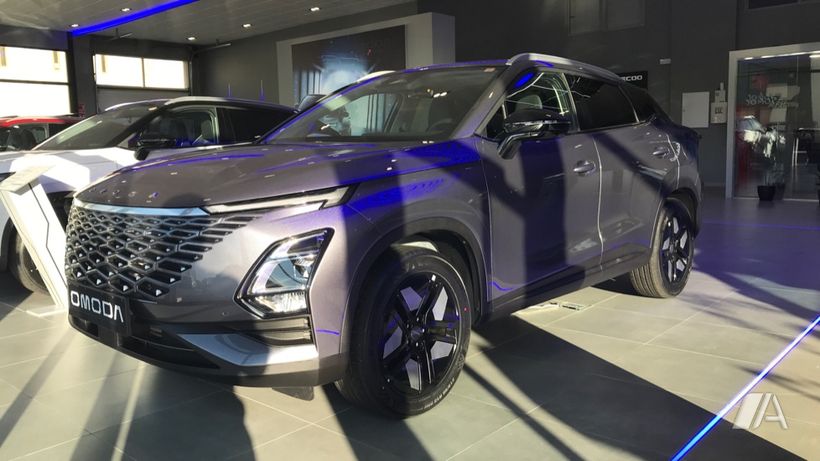 OMODA 5 ICE Premium Berlina mediana o grande nuevo en Madrid