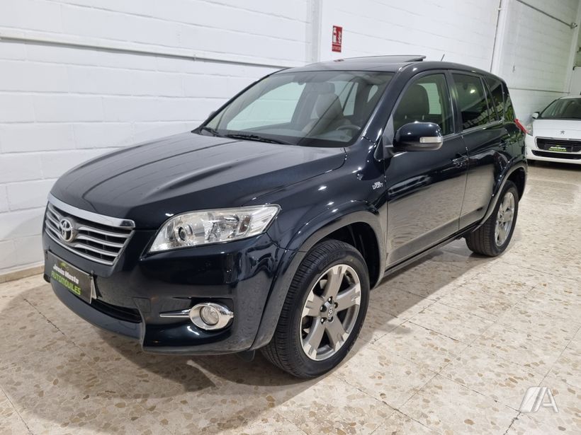 TOYOTA RAV-4 (2012) - 13.800 € en Sevilla