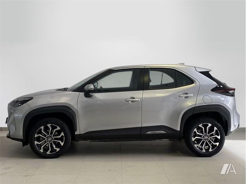 TOYOTA Yaris Cross (2023) - 23.000 € en Huelva