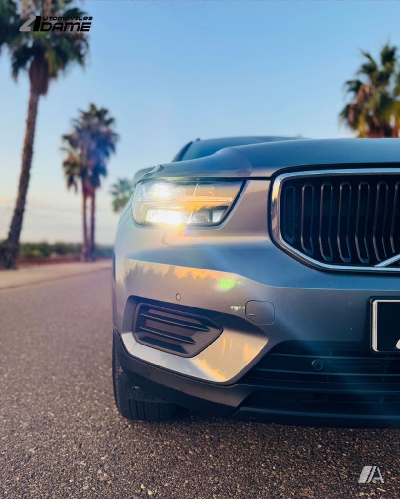 VOLVO XC40 (2019) - 21.000 € en Córdoba