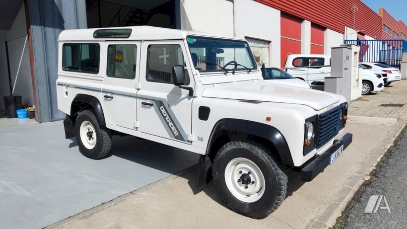 LAND-ROVER Defender (1996) - 16.000 € en Asturias