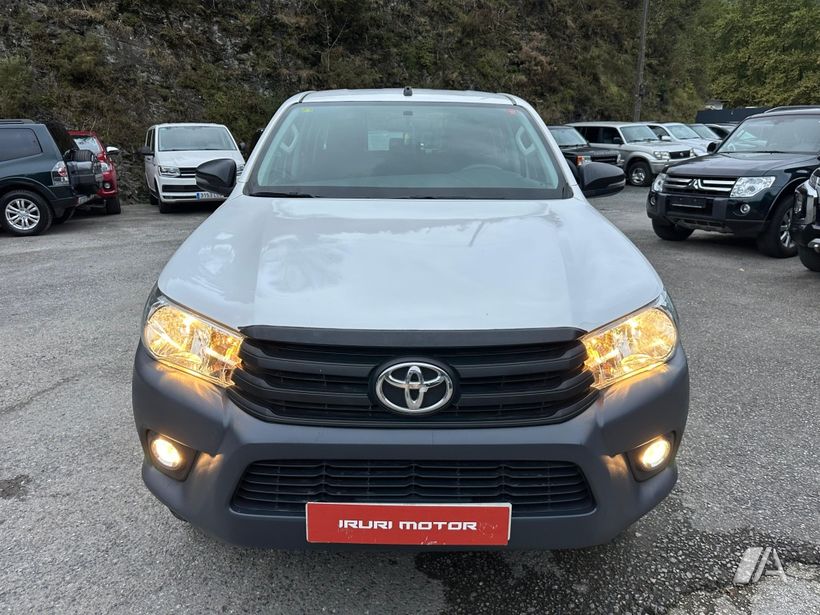 TOYOTA Hilux (2020) - 28.999 € en Navarra