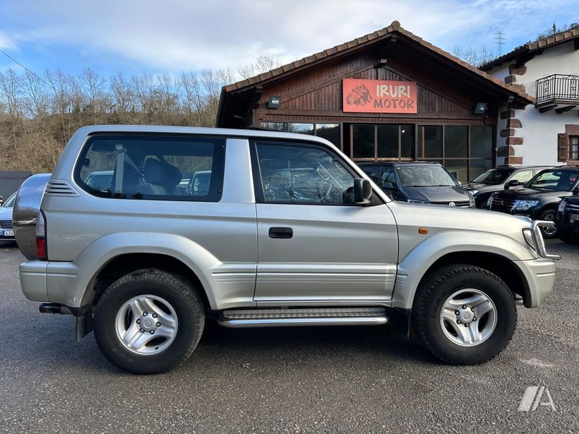 TOYOTA Land Cruiser (2000) - 24.999 € en Navarra