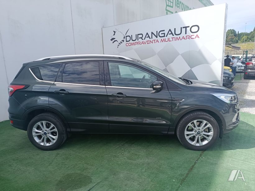 FORD Kuga (2018) - 14.990 € en Vizcaya