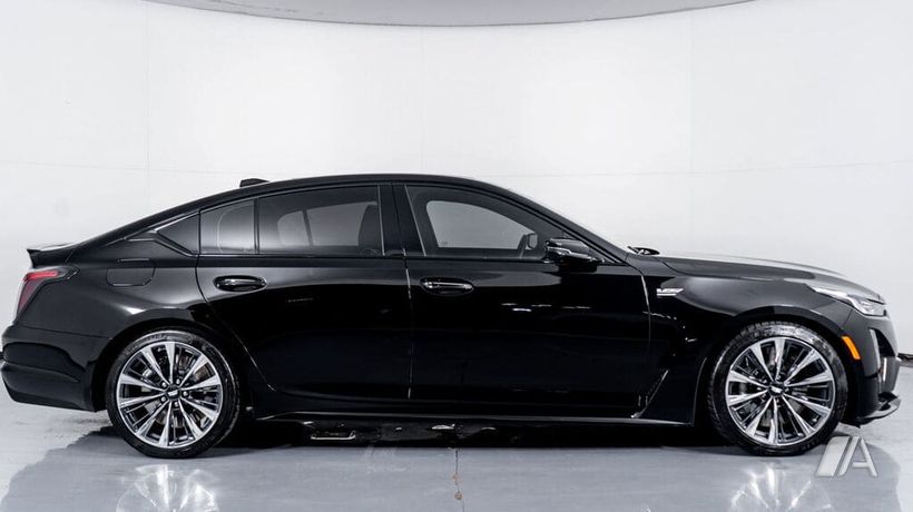 CADILLAC CT5 (2024) - 158.000 € en Sevilla
