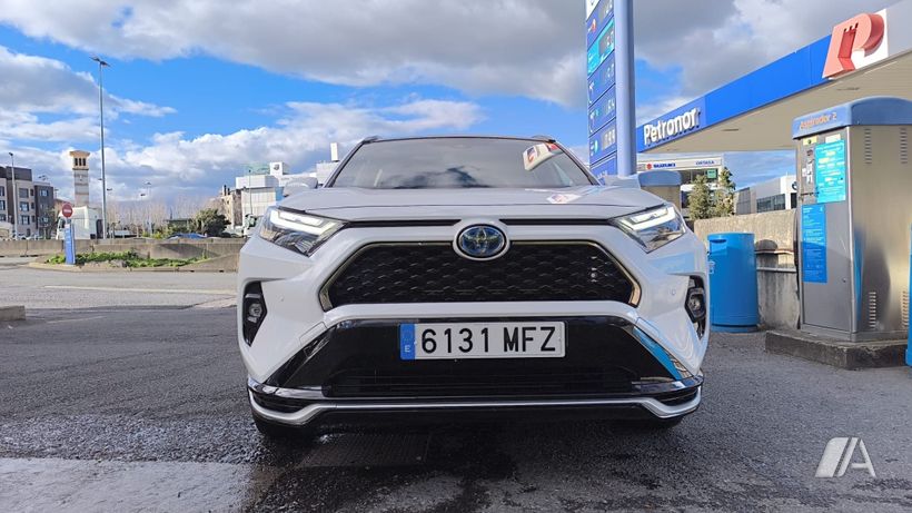 TOYOTA RAV-4 (2023) - 43.900 € en Vizcaya