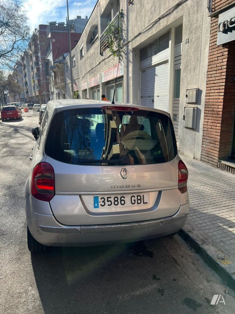 RENAULT Modus (2008) - 3.500 € en Barcelona