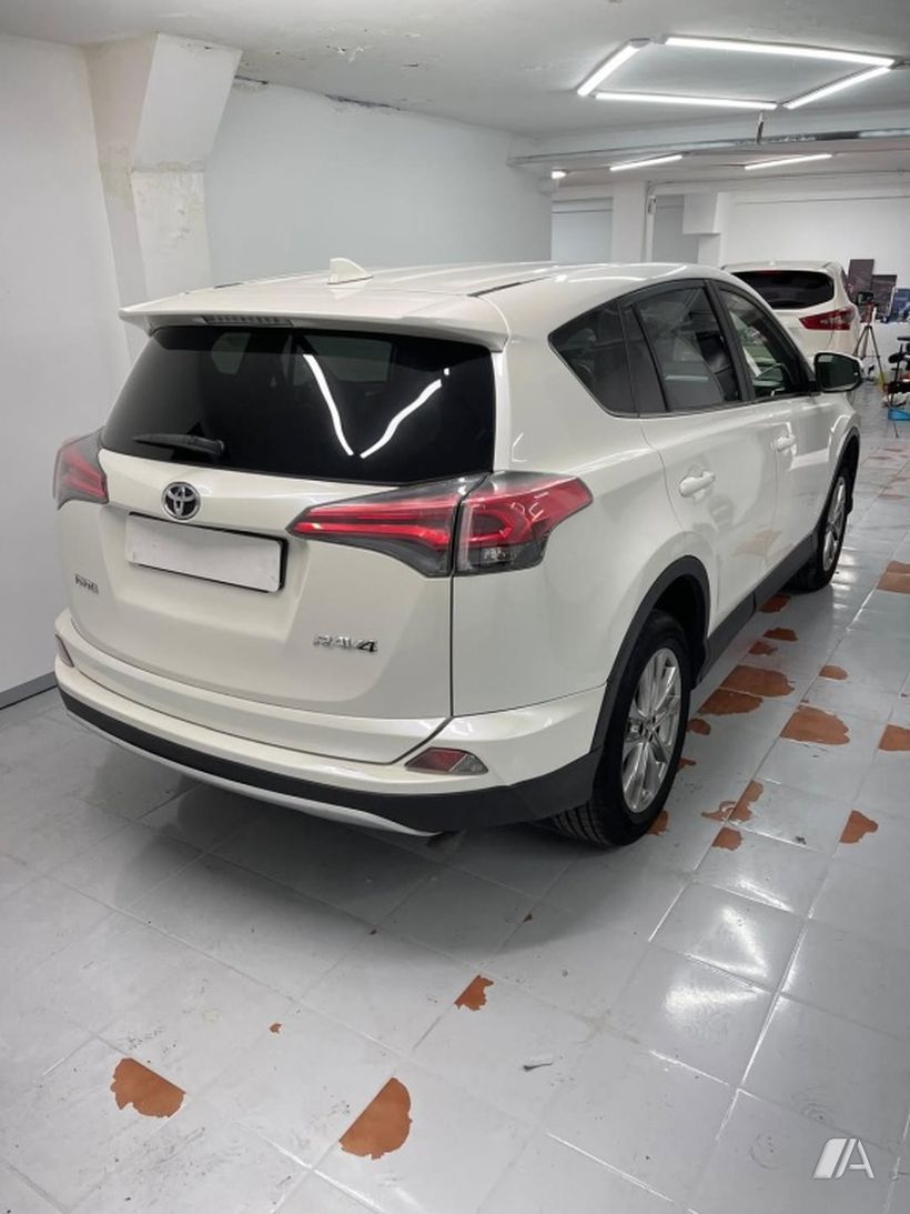 TOYOTA RAV-4 (2016) - 17.690 € en Madrid