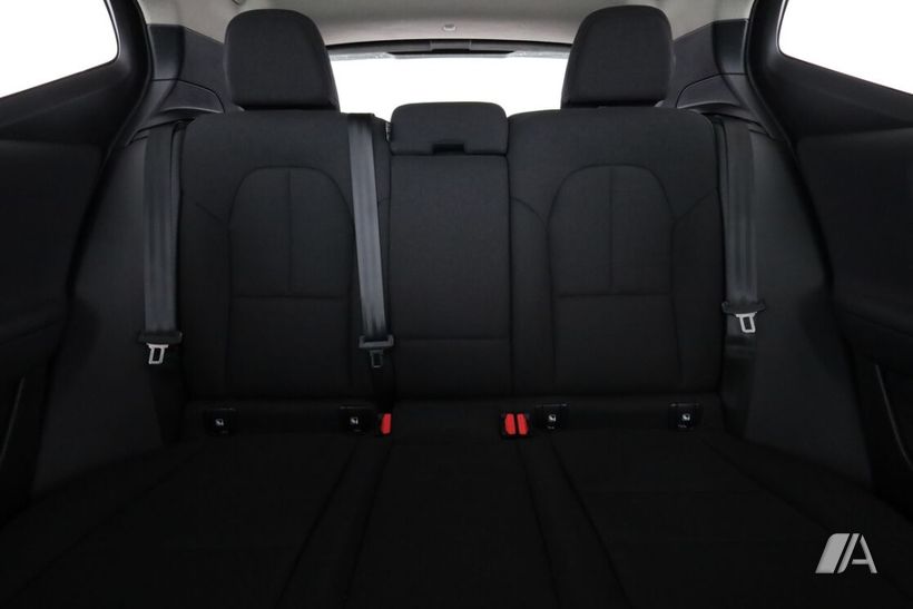 VOLVO XC40 (2023) - 24.490 € en Madrid