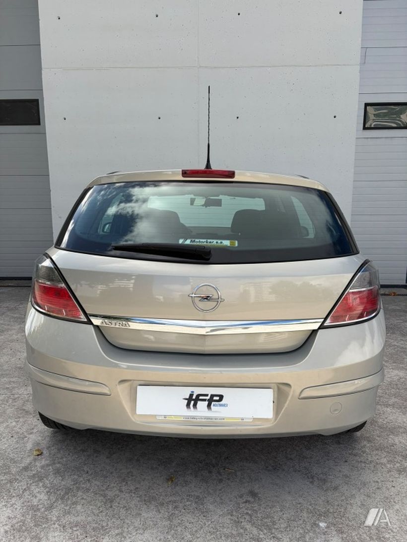 OPEL Astra (2009) - 5.990 € en La Coruña
