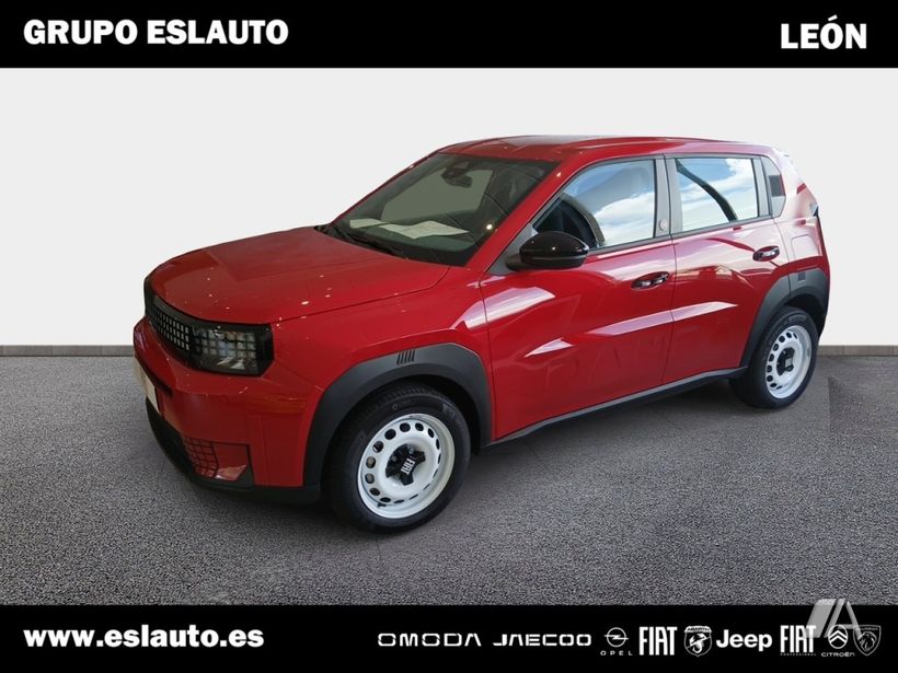 FIAT Grande Panda RED 87KW Pequeño nuevo en León