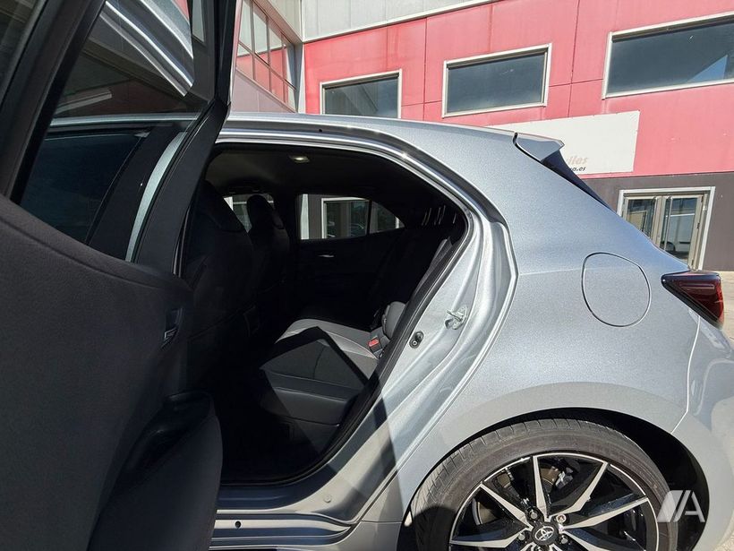 TOYOTA Corolla (2024) - 30.750 € en Madrid
