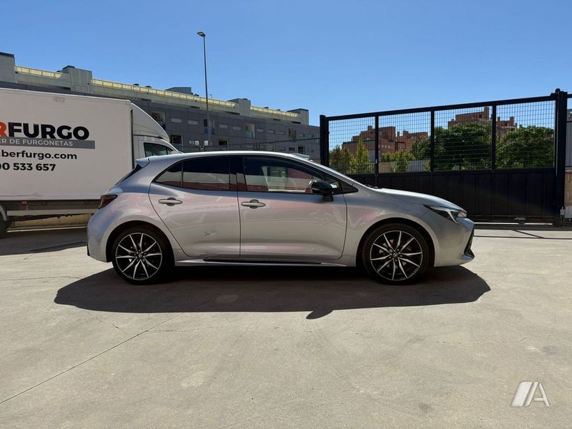TOYOTA Corolla (2024) - 30.750 € en Madrid