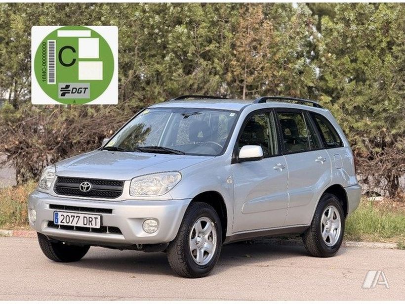 TOYOTA RAV-4 (2005) - 8.990 € en Barcelona