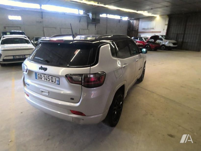 JEEP Compass (2022) - 21.850 € en Valencia