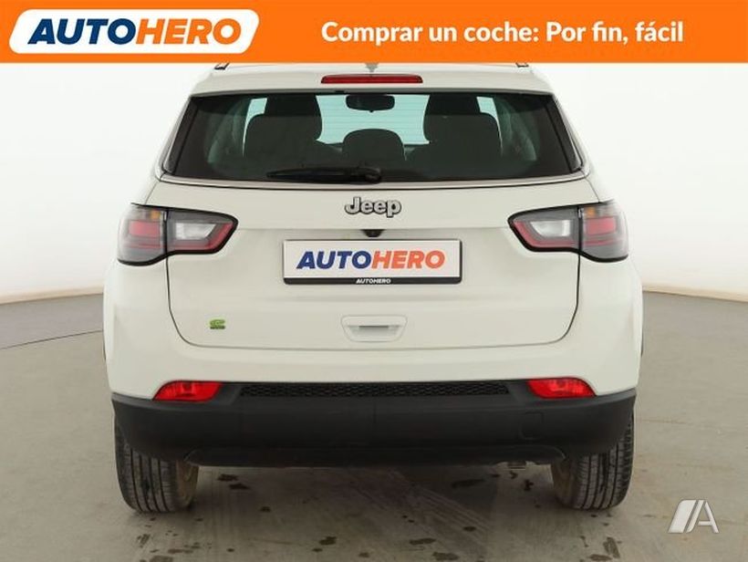 JEEP Compass (2023) - 22.999 € en Barcelona